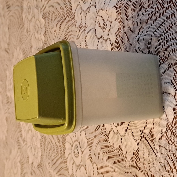 Tupperware | Kitchen | Vintage Tupperware Green Pickle Container | Poshmark
